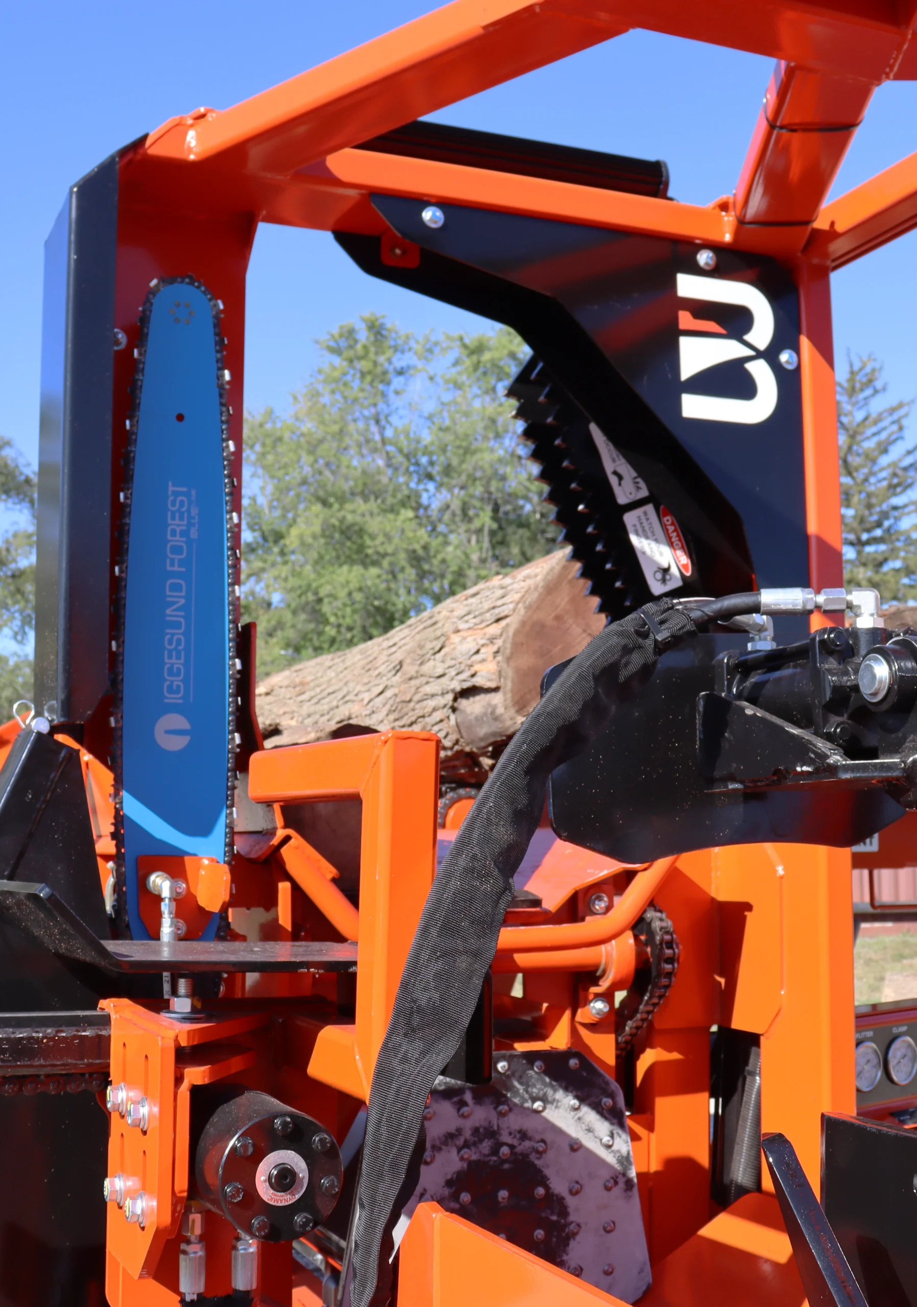 Blockbuster B18 HP Firewood Processor-74HP, 2.5-Sec Cycle Time